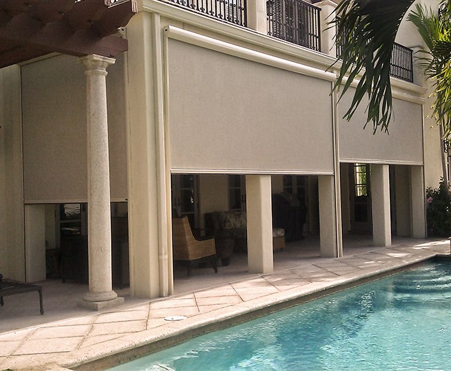 4 Ways Homeowners Can Use Retractable Screens - Carroll Architectural Shade